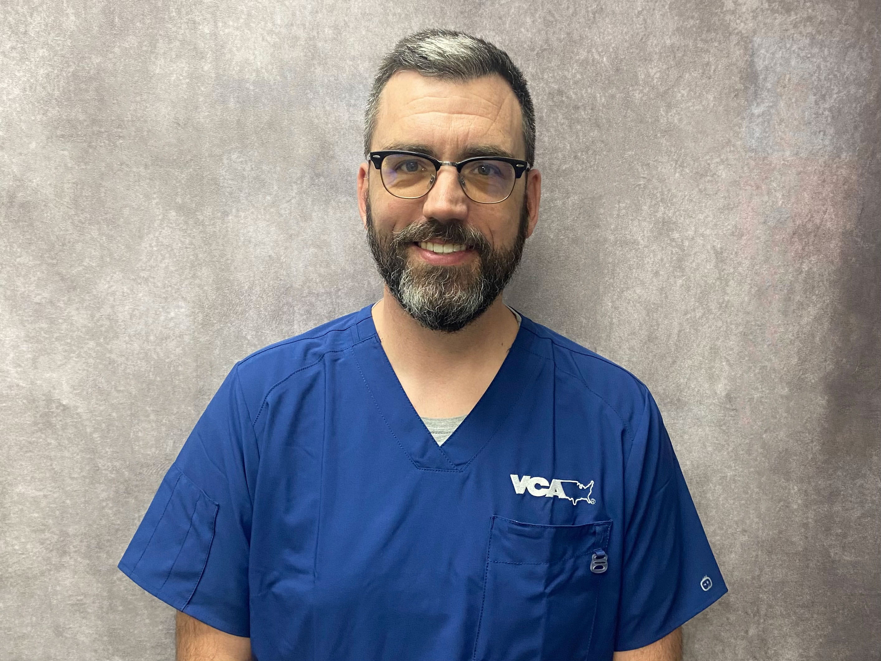 Emergency & Critical Care in Greenfield, WI | VCA Milwaukee Emergency ...